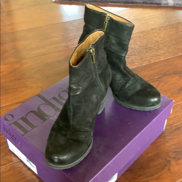 Indigo by Clarks | Shoes | Indigo By Clarks Black Mission Zella Ankle ...